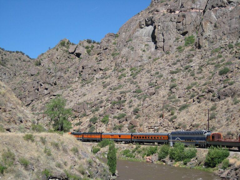 7 Best Scenic Train Rides in Colorado Ranked
